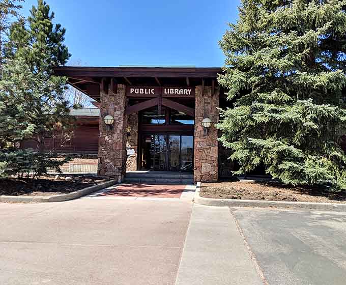 The Public Library offers books and mountain views, making it impossible to decide between reading and window gazing.