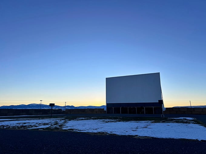 Winter snow can't dim the appeal of this screen that promises warm-weather movie nights will return eventually.