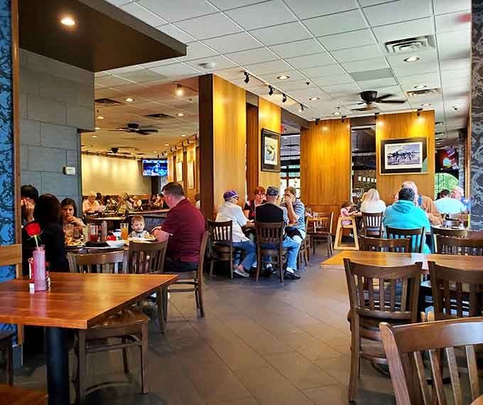 Spacious dining room filled with happy diners who clearly know a good thing when they taste it, night after night.