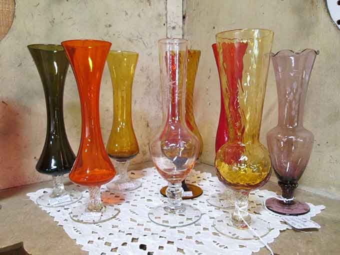Colored glass vases in shades that somehow don't exist in modern manufacturing, pure vintage magic.