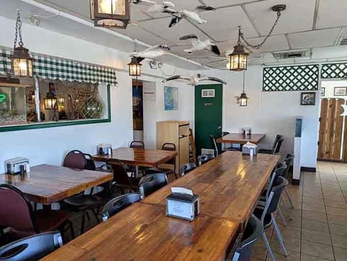 Long communal tables where strangers become friends over shared love of exceptional seafood in the desert.