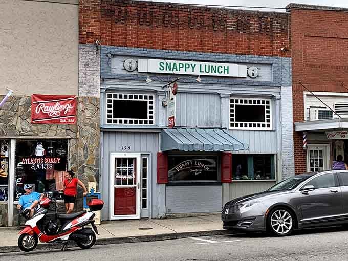 Snappy Lunch has been perfecting the pork chop sandwich since the 1920s, and it shows.