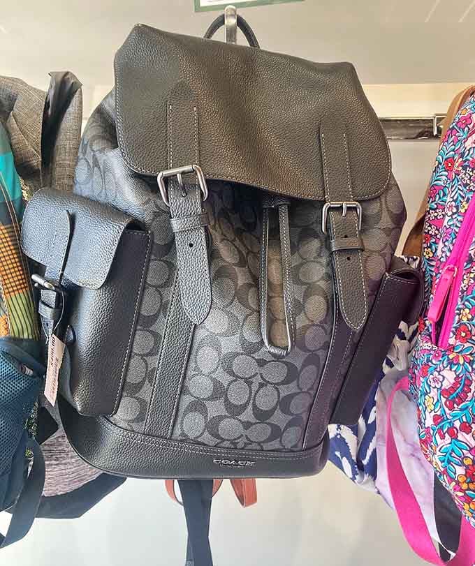 That backpack screams quality louder than it screams secondhand &ndash; your daily commute just got an upgrade.