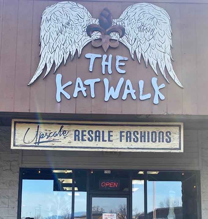 Those angel wings above the sign add a heavenly touch to your earthly bargain hunting.