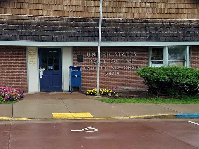 Even the post office looks charming here, because Bayfield refuses to let any building phone in its architectural effort.
