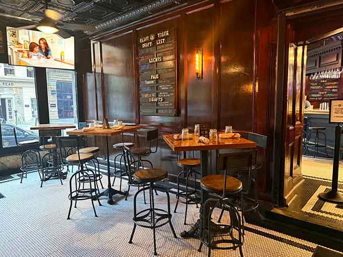 High-top tables and vintage charm create the perfect spot for lingering over drinks while swapping ghost stories with strangers.