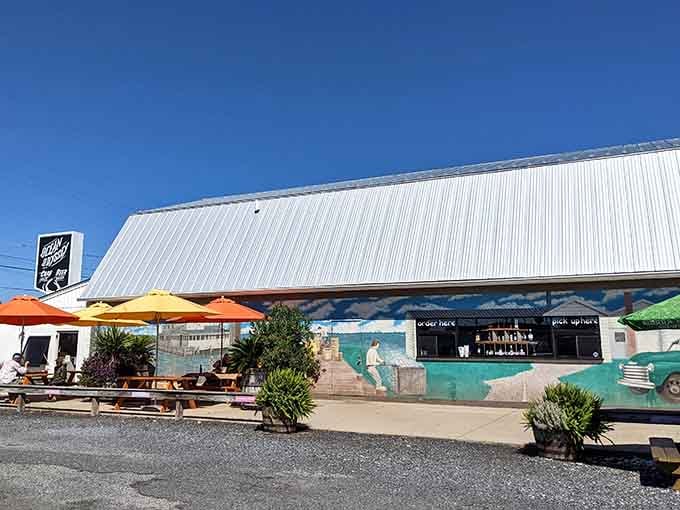 Seafood restaurants serving Chesapeake Bay treasures that taste like they were swimming this morning, because they were.