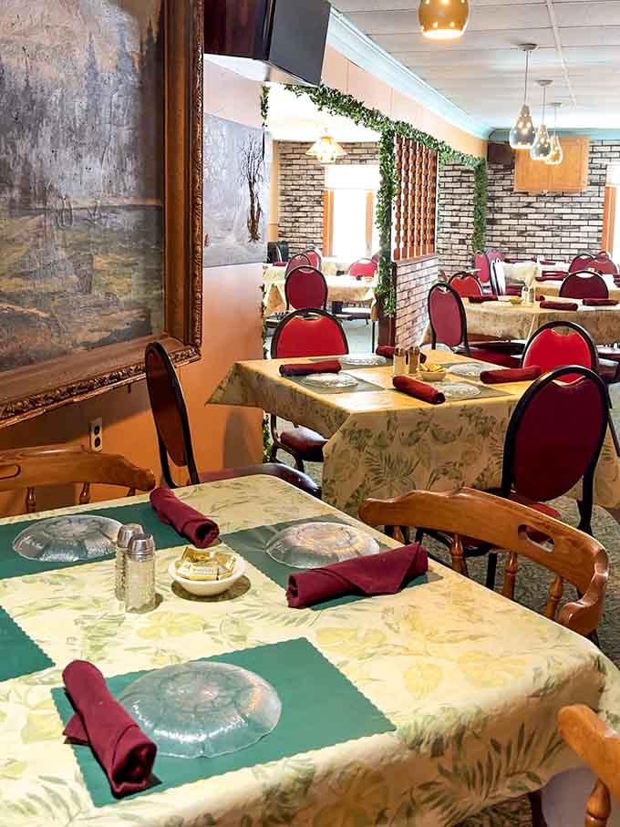 Dining rooms decorated with thoughtful touches where every table feels like the best seat in the house tonight.