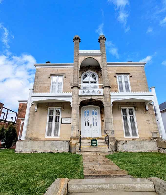 The Brewster Mansion's Egyptian Revival architecture makes every other building in town look positively ordinary by comparison.