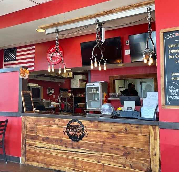 That wooden counter with its hanging lights is where the magic begins and your barbecue dreams come true.