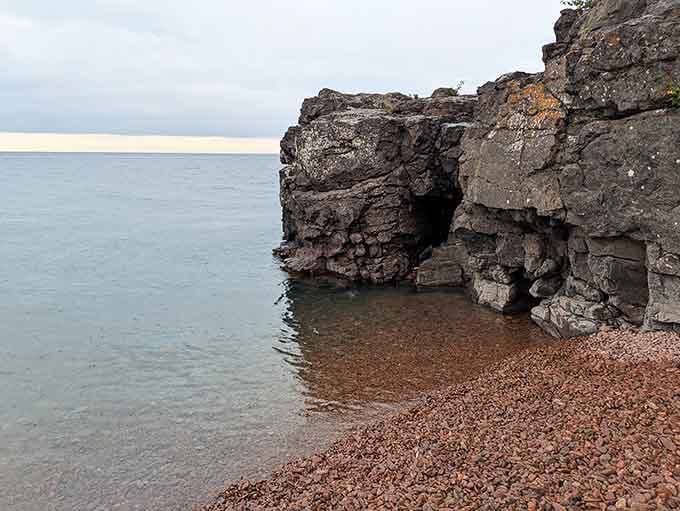 Rocky alcoves carved by centuries of waves provide intimate spots for quiet contemplation and spectacular photo opportunities.