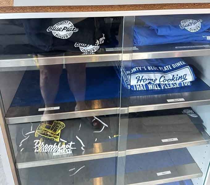 Take home a t-shirt so you can advertise your excellent taste in diners to everyone you meet.