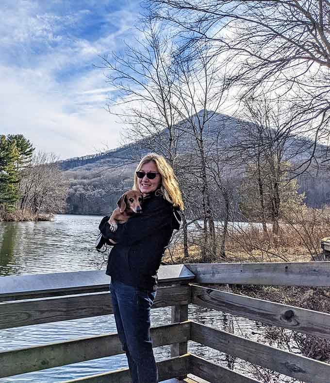 Four-legged hiking companions get the same stunning mountain backdrop, because good views should be enjoyed by all family members.