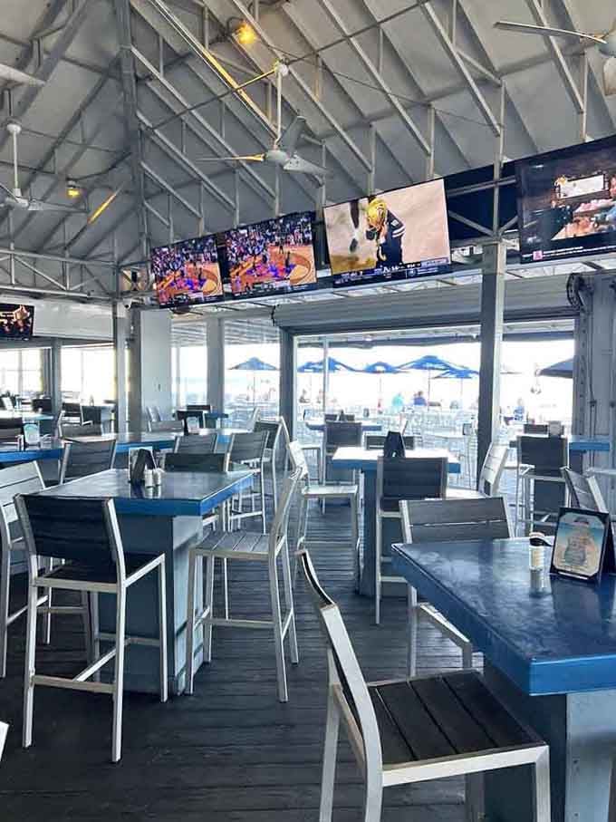 Tables positioned for maximum ocean gazing, because the view is half the reason you're here, let's be honest.