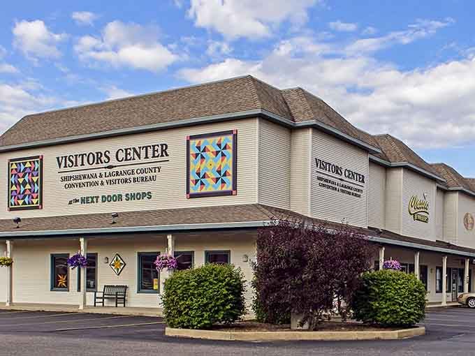 The Visitors Center welcomes you with quilt-pattern decorations, because subtlety isn't really necessary when you're this charming.