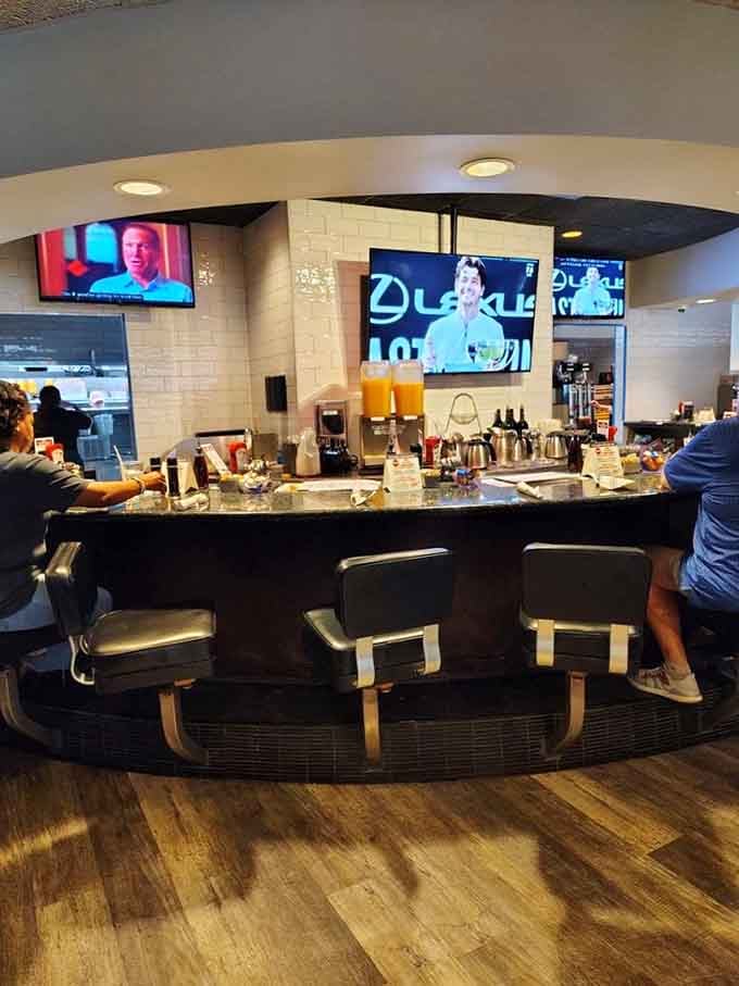 Counter seating with TVs overhead means you can catch the game while demolishing your breakfast bowl.