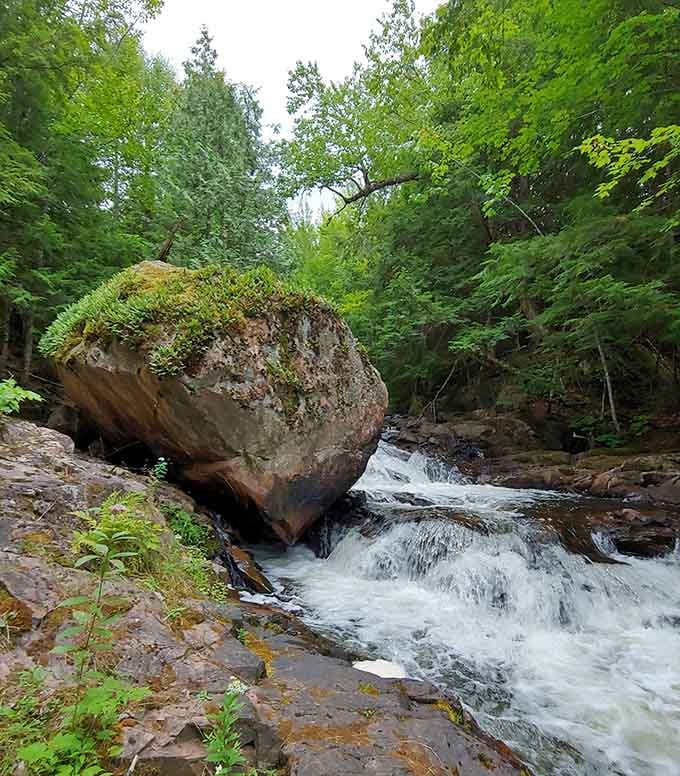 That precariously balanced boulder has been photobombing waterfall pictures for probably thousands of years and shows no signs of stopping.