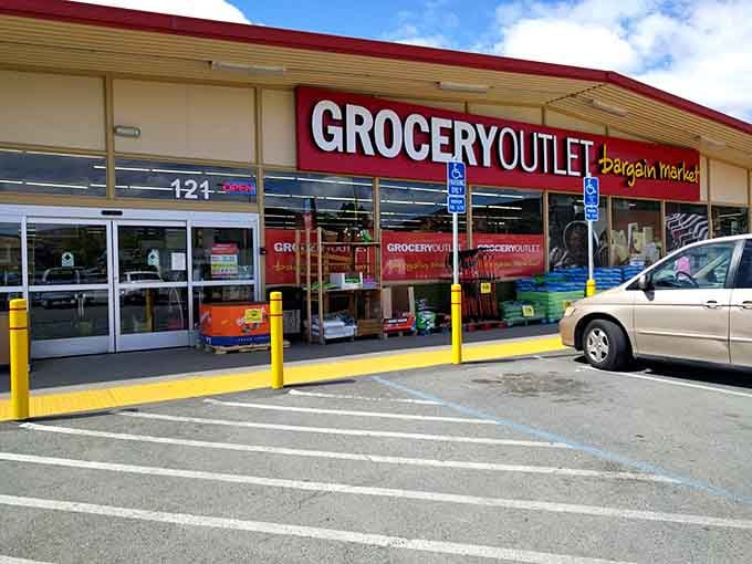 Even the Grocery Outlet looks inviting here, because small towns make everything feel a little more neighborly and welcoming.