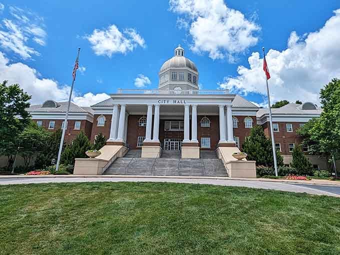 City Hall's gleaming white columns and dome represent the prosperity that railroads brought to growing Southern communities.