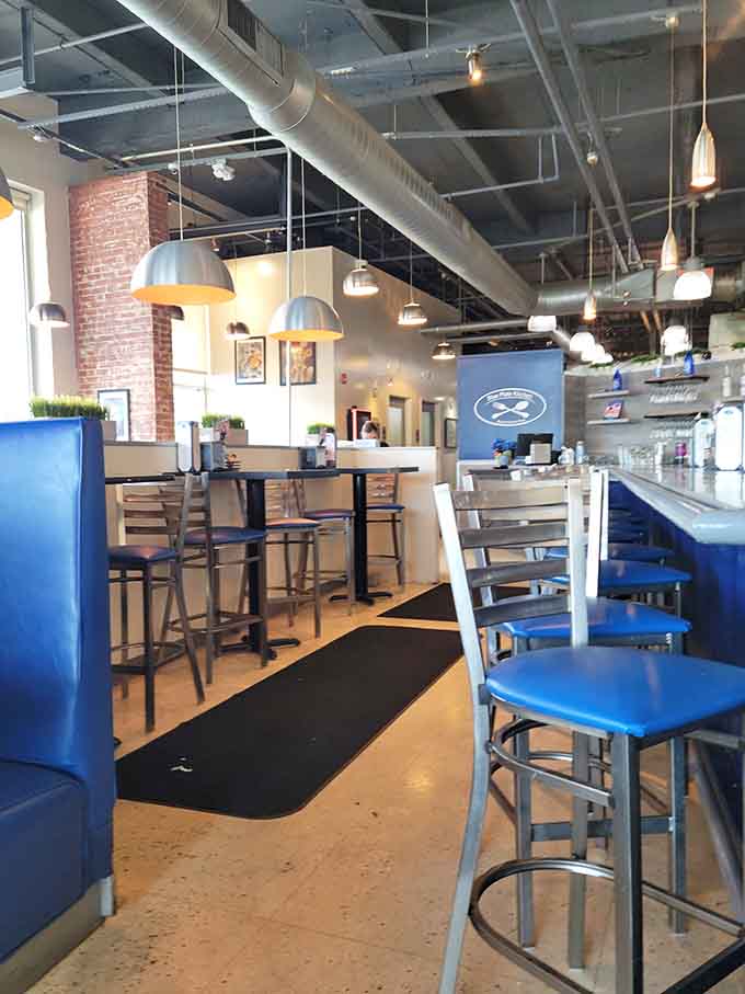 Plenty of booth and table options ensure everyone gets a comfortable spot for their breakfast adventure today.