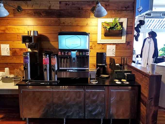 The self-serve beverage station means you're always just steps away from refilling that sweet tea or grabbing more napkins.