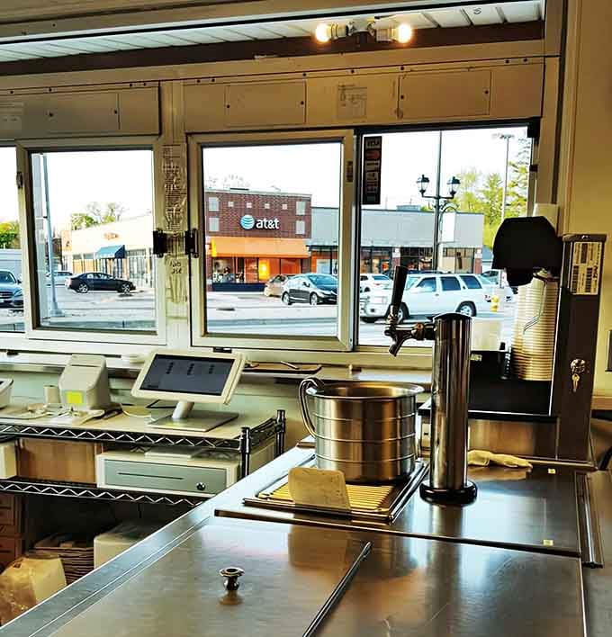 Inside looking out, you can watch traffic pass while your burger gets constructed to order.