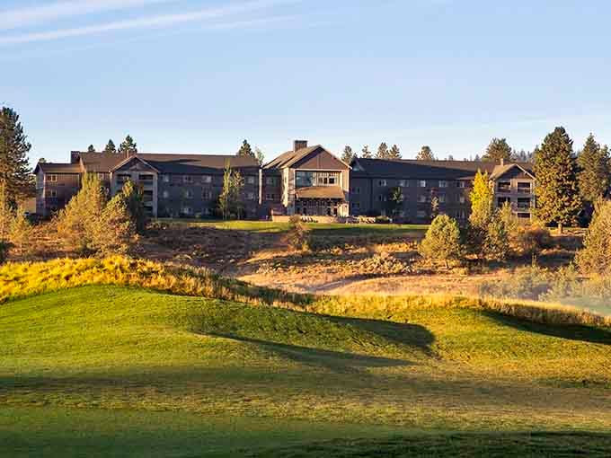 Running Y Resort nestles into the landscape, proving luxury works just fine outside major metropolitan areas.