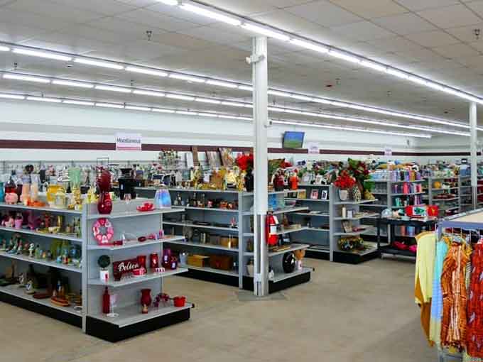 Home d&eacute;cor possibilities stretch endlessly, limited only by your imagination and cart capacity, whichever gives first.