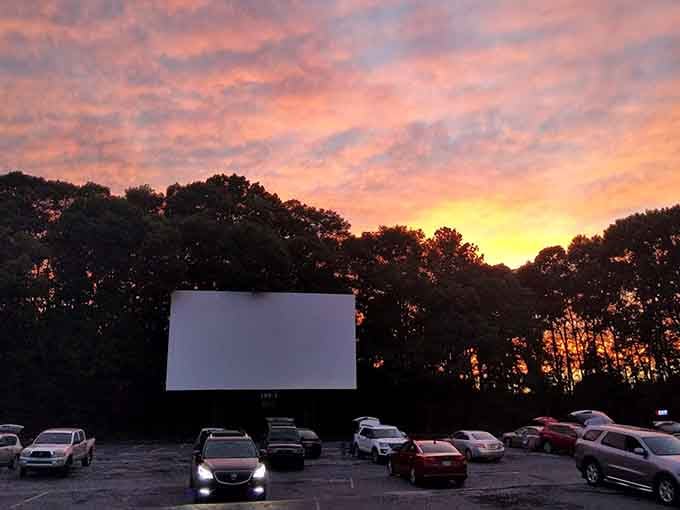 That sunset backdrop costs extra at regular theaters, but here it's included free with every admission ticket.