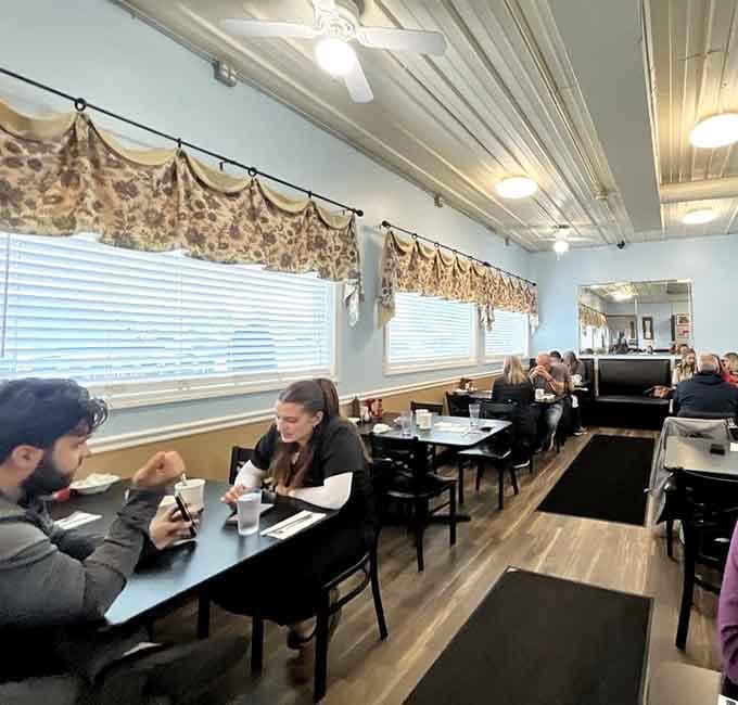 When the dining room fills up like this, you know the locals have discovered something worth returning for.