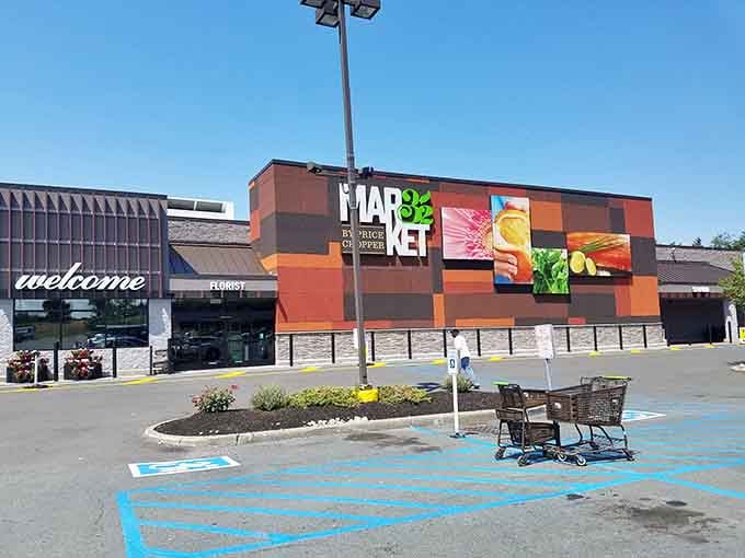 Market 32 proves that even grocery shopping happens in colorful, well-designed spaces around here.