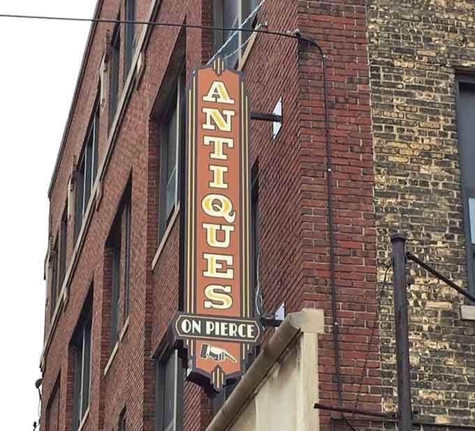 That vertical sign calls to treasure hunters like a lighthouse guides ships, except the rocks here are actually desirable.