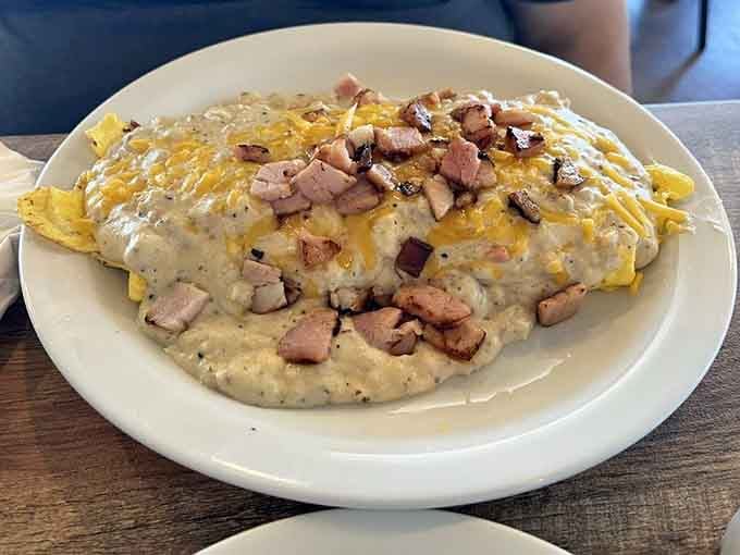 The Arnie's Hobo: eggs, ham, and country gravy conspiring together to make your morning absolutely spectacular.