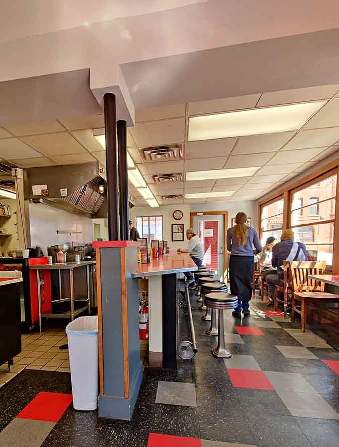 When the dining room fills with happy customers, you know you've found a place that gets it right.