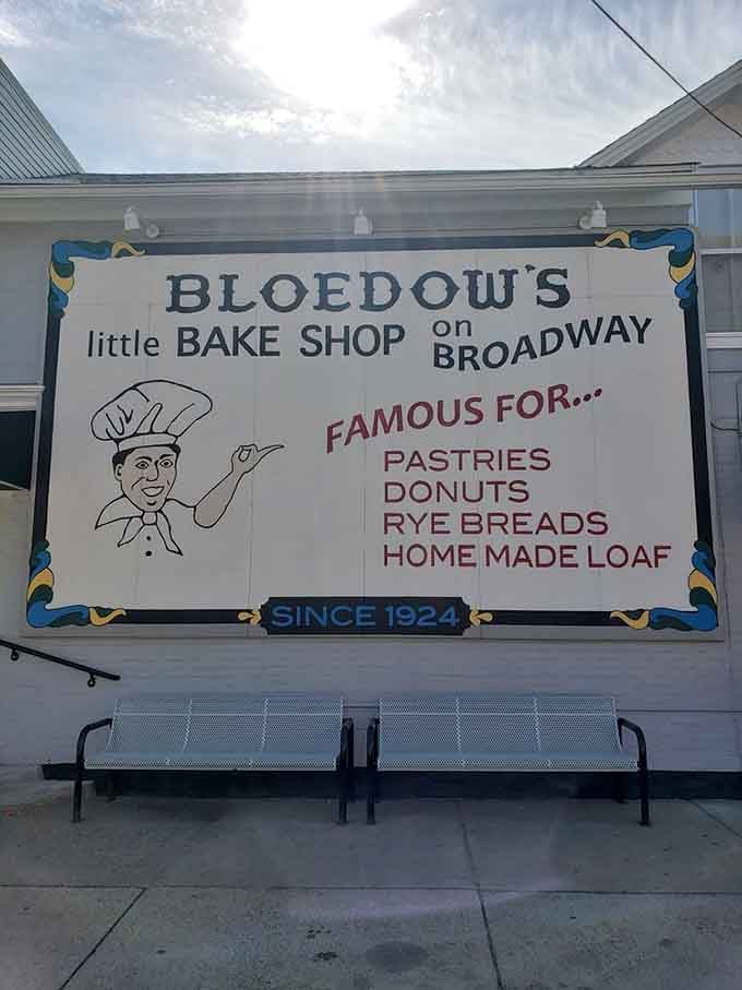 Those benches outside have hosted countless conversations about which donut variety reigns supreme, a debate with no losers.