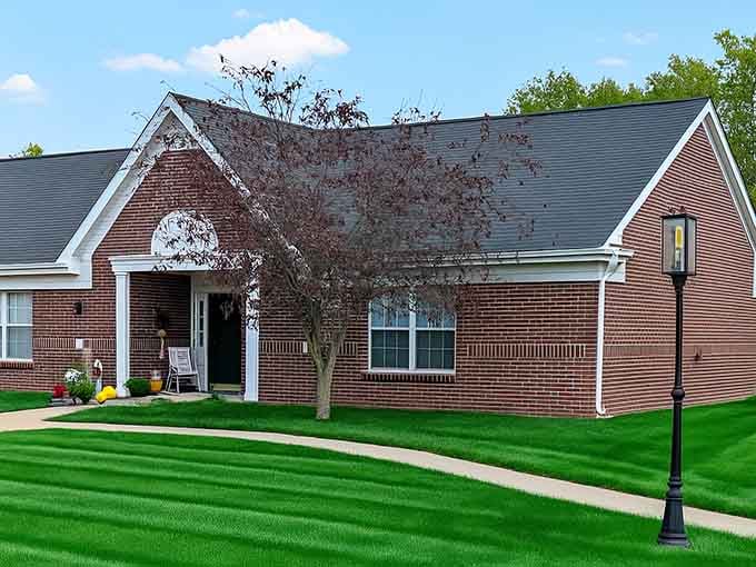 Manicured lawns and tidy brick buildings prove small-town living doesn't mean sacrificing comfort or curb appeal whatsoever.