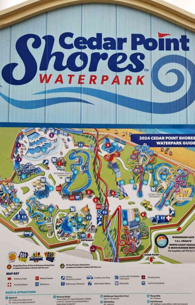 This map shows you exactly where everything is, which you'll ignore and get lost anyway.