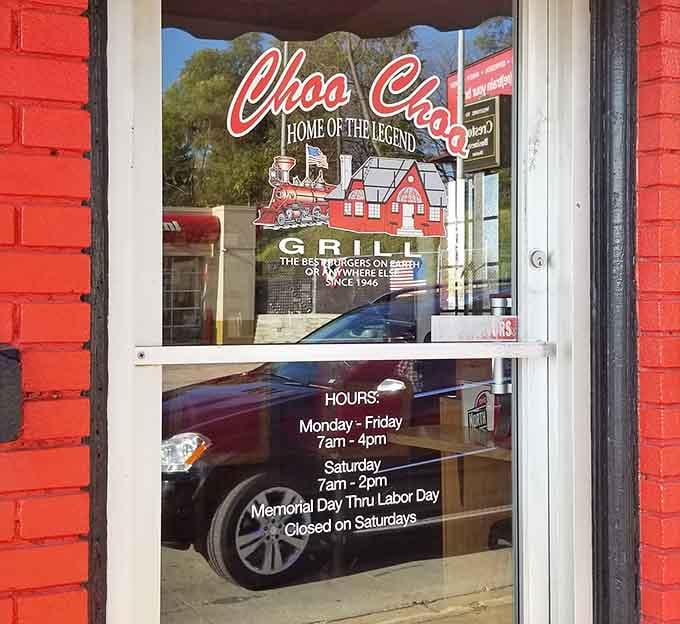 These hours mean early birds and lunch crowds both get their chance at burger perfection throughout the week.