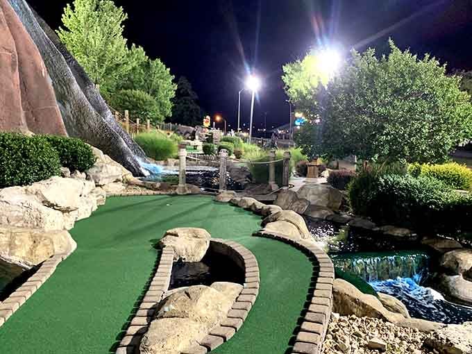 Evening rounds transform this canyon into something magical, where waterfalls glow and dinosaurs guard every tricky shot.