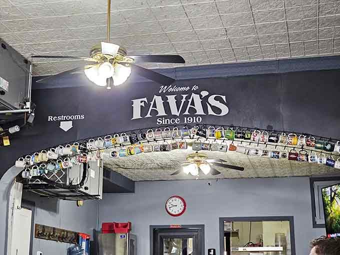 Every corner celebrates Georgetown history while ceiling fans keep things comfortable for serious eating.