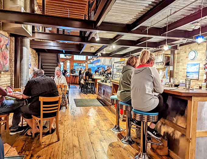 A bustling dining room filled with folks who know that good breakfast is worth getting out of bed for.