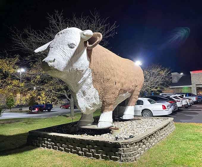 A giant bull sculpture outside leaves zero doubt about what this restaurant does best.