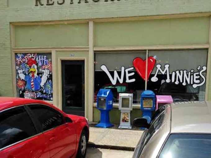 The "We Love Minnie's" window says what the regulars have known all along about this special place.