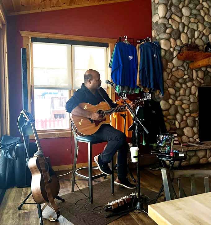 Live music by the fireplace turns dinner into an experience your Spotify playlist just can't quite replicate.