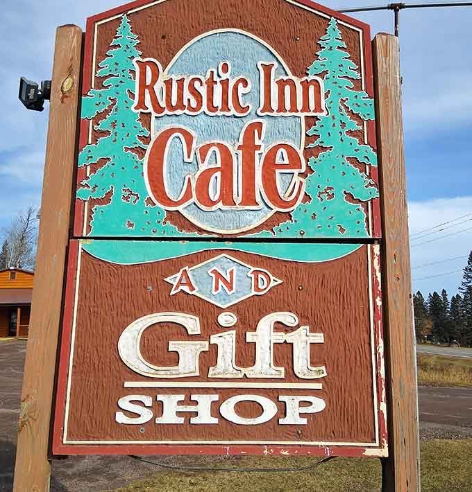 Signage that's been guiding hungry travelers to pie paradise, one slice at a time, for years now.