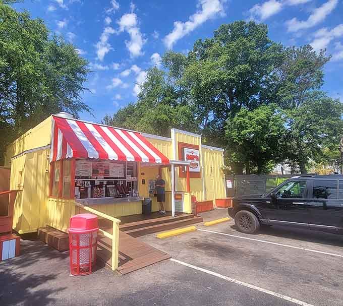Sunshine, yellow walls, and the promise of affordable eats, what more could you possibly want?