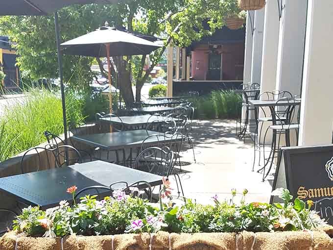 Outdoor seating lets you enjoy Louisville weather while pretending you're in a Dublin beer garden.