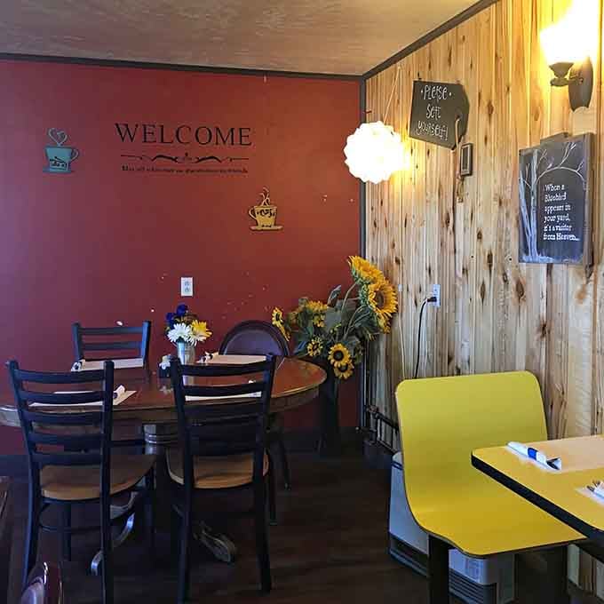 Simple decorations and a welcoming message set the tone: this is a place where good food and hospitality reign supreme.