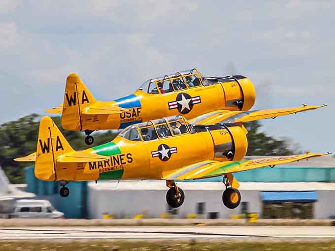 Two aircraft, one runway, and a synchronized takeoff that would make any air show crowd lose their minds completely.