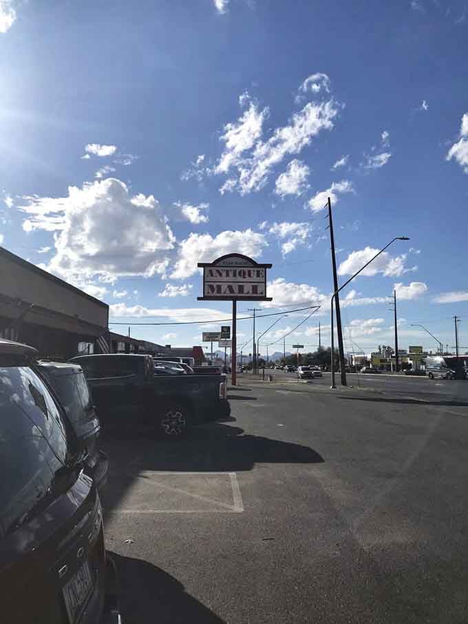 That classic antique mall sign promises exactly what it delivers: hours of treasure hunting ahead.